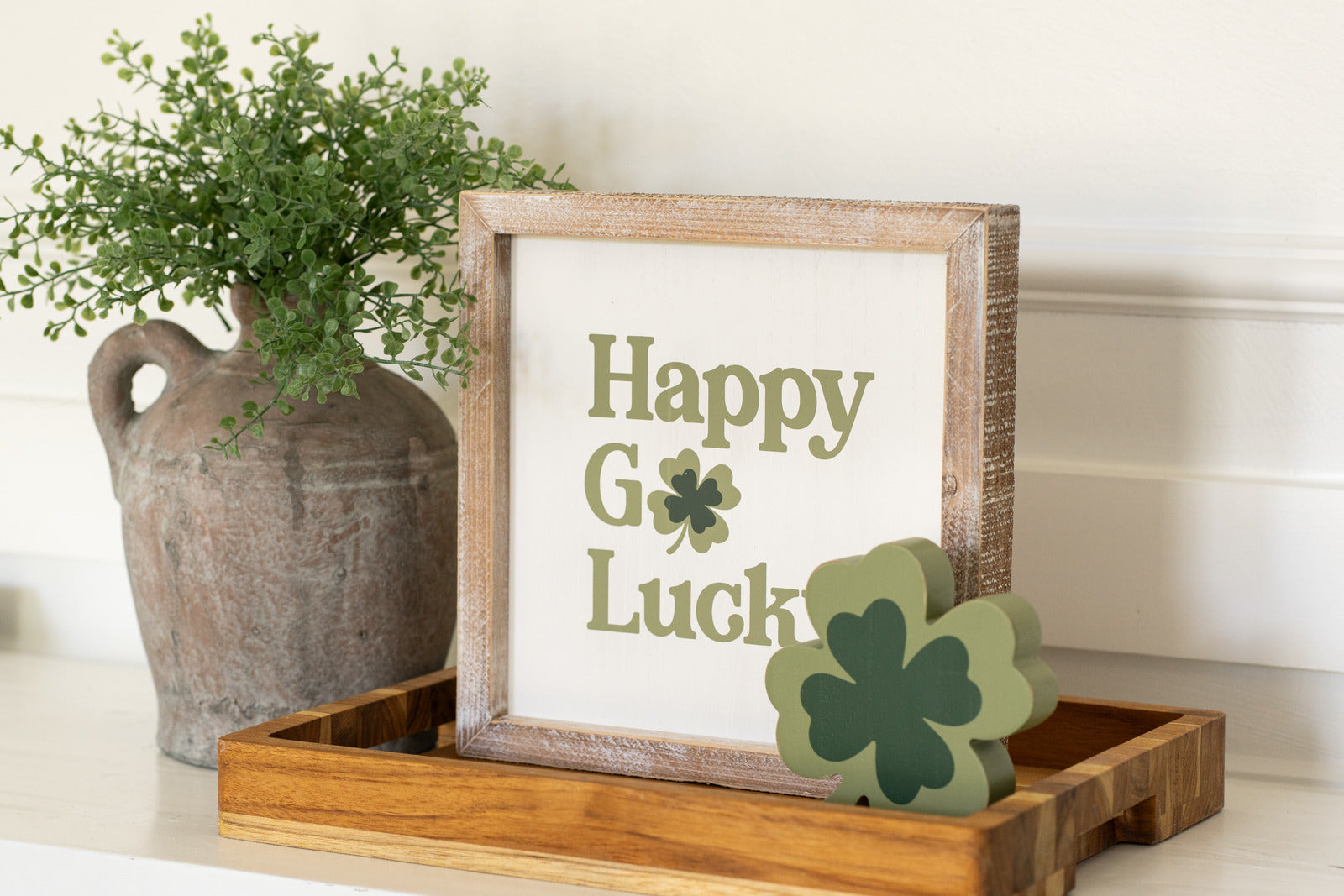 St. Patrick's Day: Lucky In Love – Devanie at home